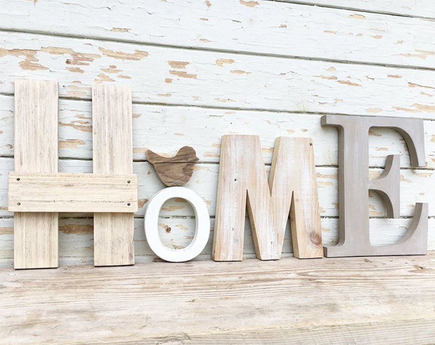 Réaliser une écriture originale avec du bois de récup! 12 idées